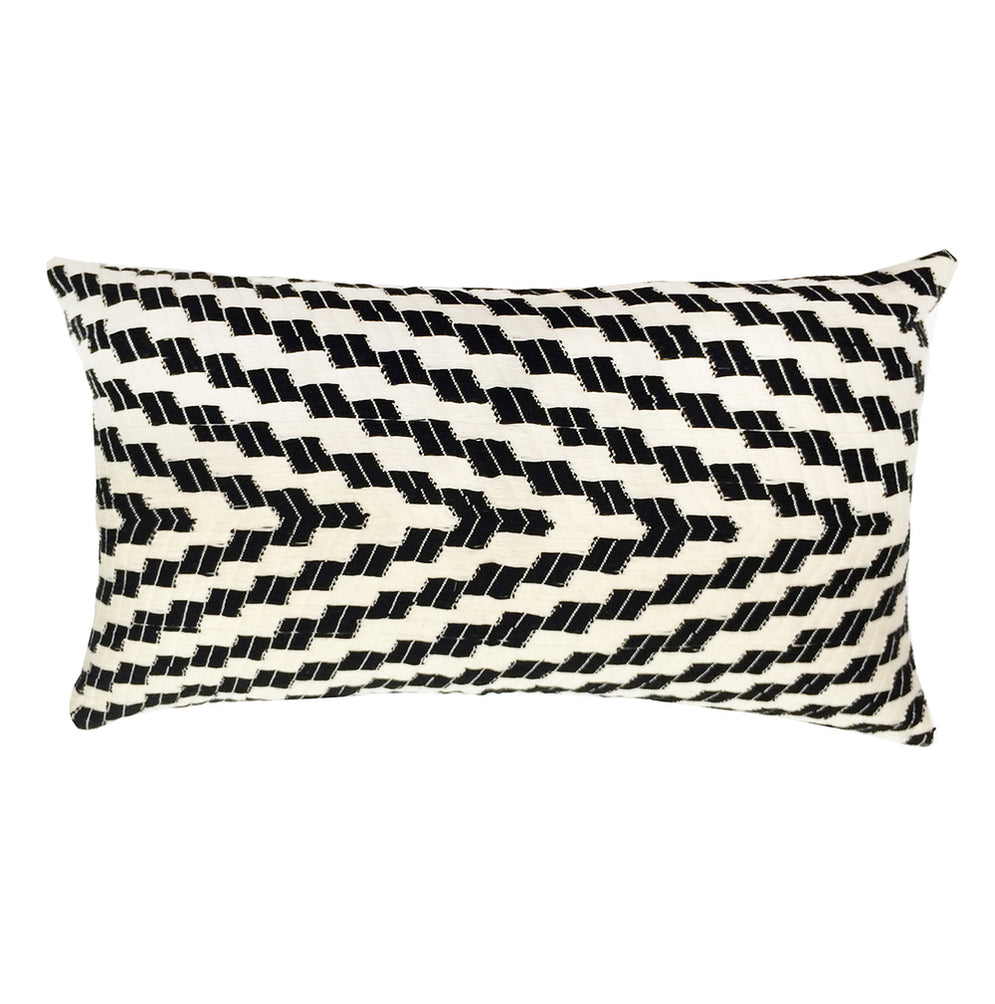 Almolonga Zig Zag Pillow - Black & White – Archive New York